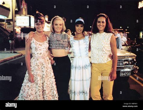 Shag Page Hannah Bridget Fonda Phoebe Cates Annabeth Gish 1989 C