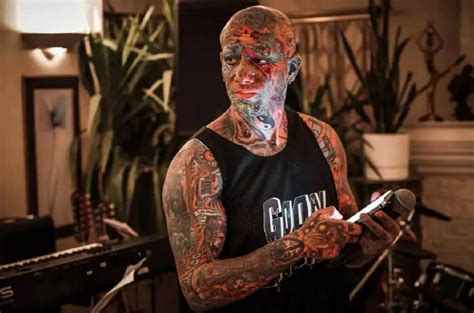 فرارو ویدیو واکنش آریا عظیمی نژاد به ماجرای تتلو؛ آنچه درباره او می