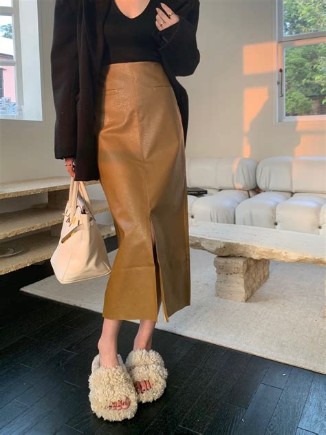 던웨이즈 🚛부분당일발송🚀~l2color 모던 레더 슬릿 트임 가죽 롱스커트 하이웨스트 앞트임 치마 미디 스커트 가을 겨울 스커트 일자포켓 섹시 심플 치마 H라인