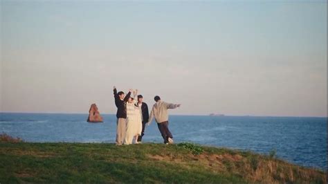 When I Fly Towards You