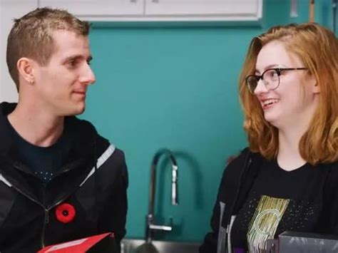 Linus Tech Tips Loses Over 100000 Subscribers Within Hours Of