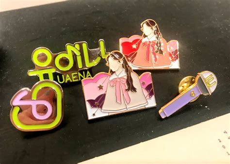 스퀴시 🎆 Squishy Blob Twitter