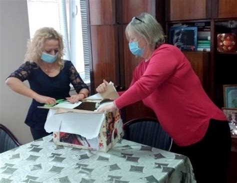 Стана ясно кои деца ще получат подарък за Коледа от Община Борован снимки