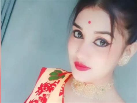 Hornymadhu Cam Model Free Live Sex Show And Chat Stripchat