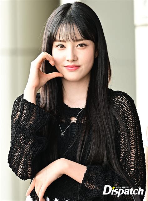 [현장포토] 마주치면 설렘…윤 심쿵 눈맞춤 디스패치 뉴스는 팩트다