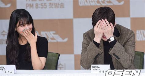 사진 안재현제가 너무 긴장했나봐요