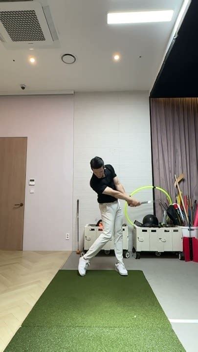 아이언 드라이버 모두 낮고 넓게 시작 분당골프레슨 판교골프레슨 Driver 드라이버 골프스윙 골프 쇼츠 골프레슨 Golfswing Shorts 황준우