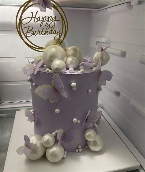 Ծնունդի առողջ և գեղեցիկ դեկորացիաների նկար