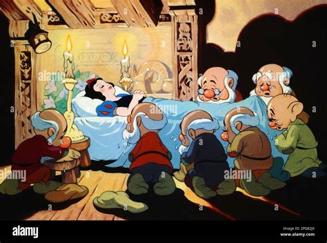 Blancanieves Y La Pel Cula De Los Siete Enanos Fotograf A De Stock Alamy