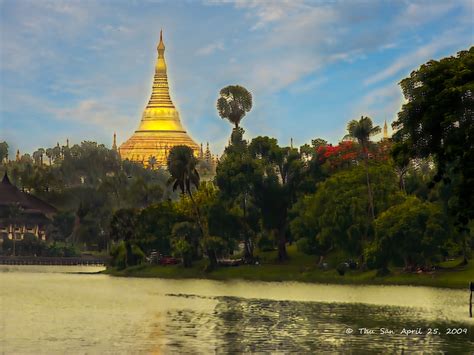 ဓါတ်ပုံ ချစ်မြတ်နိုးသူများ ဆုံဆည်းရာ A Meeting Place For Photo Lover ရွှေတိဂုံ ကိုမြင်လျှင