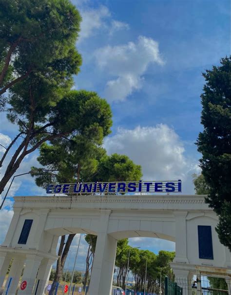 Ege Üniversitesi22 Hedef Panosu Üniversite Kampüsü Üniversiteler