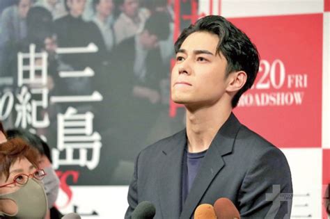 東出昌大承認背叛妻兒 向渡邊杏道歉眼濕濕 澳門力報官網