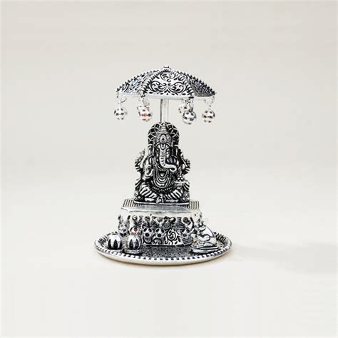 Ganpatiji With Chhatar Dsa