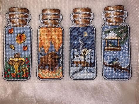 Бутылочка «Кормушка Схемы вышивки крестиком Мозаичные узоры Вышитые крестиком открытки