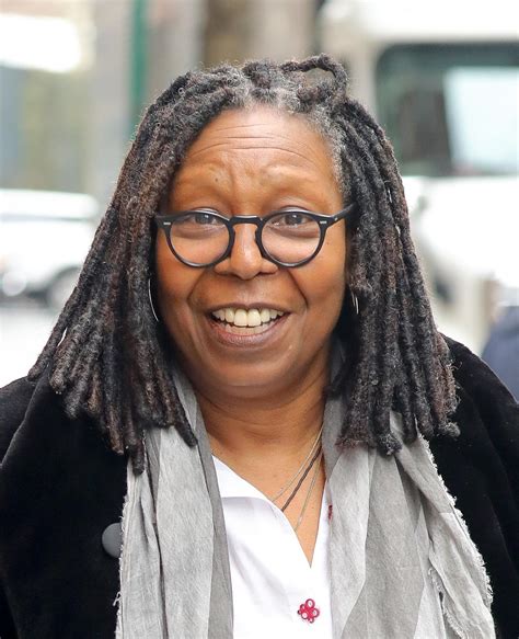 Why Doesnt Whoopi Goldberg Have Eyebrows