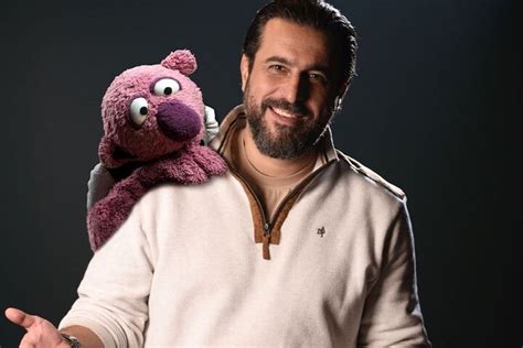 جناب خان، محسن کیایی را با خاک یکسان کرد