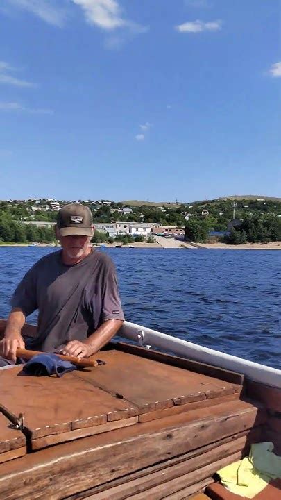 арендовали лодку с капитаном. и плавали на левом берегу целый час. + 36 ...