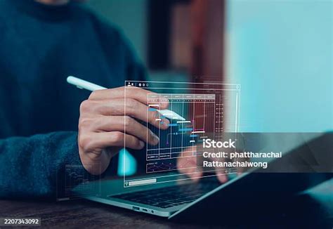 소프트웨어의 프로젝트 플래너 일정 계획 관리 작업 업데이트 및 작업 흐름 프로젝트 비즈니스 계획 일정 Brand Name Smart Phone에 대한 스톡 사진 및 기타