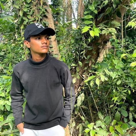 𝓧 𝓸𝔁 𝔁 chottu official on Threads