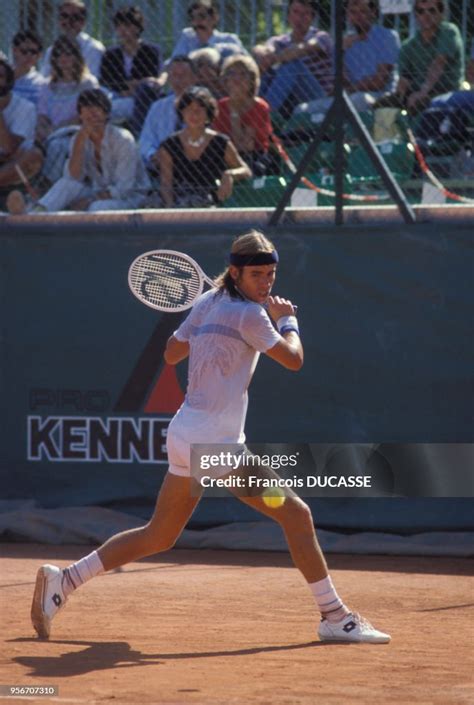 Le Joueur De Tennis Péruvien Pablo Arraya Pendant Un Match News Photo Getty Images