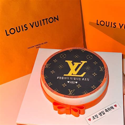 ️당일무료배송 ️ 레터링케이크 루이비통케이크 생일케익 아이디어스