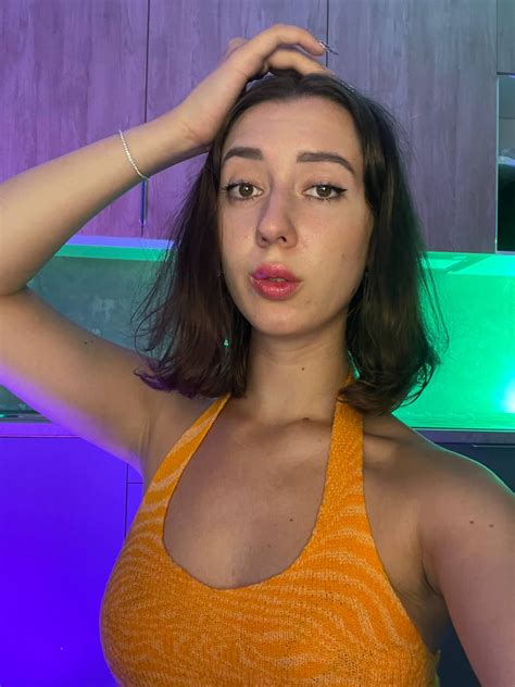 i want you to worship my armpit : r/armpitvoyeur