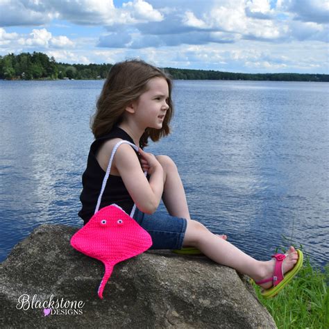 How To Make A Stingray Purse Or Pal Free Crochet Pattern Blackstone