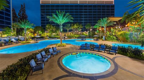 Disneyland Hotel Anaheim 459 Room Prices And Reviews Travelocity