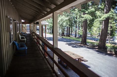 Double Rooms Plumas Pines Resort Lake Almanor Ca