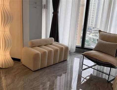 Mignon Bread Bench Velvet Rit Concept