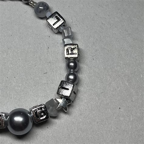 Hello Kitty Initial Bracelet 후루츠패밀리 Hello Kitty Initial Bracelet 후루츠패밀리