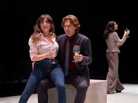 Faltan Cárceles Consentimiento De Nina Raine Crítica De Teatro