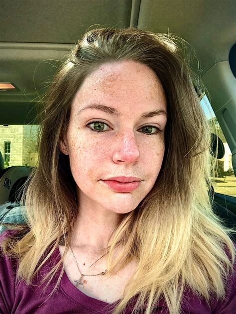 Coroline Clovr Corolineclovr Cam Free Live Nude Sex Show And Chat Camsoda