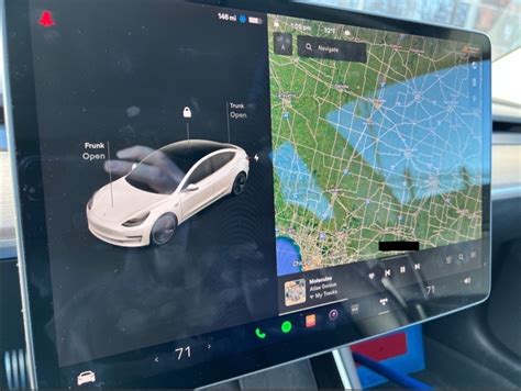 First Look Tesla Blind Spot Camera Feature In Action New Smaller