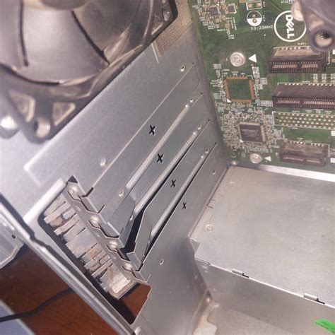 How Do I Remove This Brackets Rdell