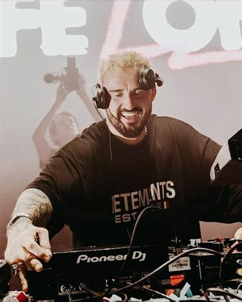 Caleb Gordon Musical Artist Singer From United States Biography And Wiki