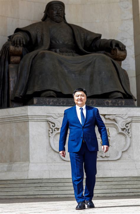 Гочоогийн Ганболд 🇲🇳Монгол Улсын Их Хурлаас 2001 онд бүсчилсэн хөгжлийн үзэл баримтлалыг