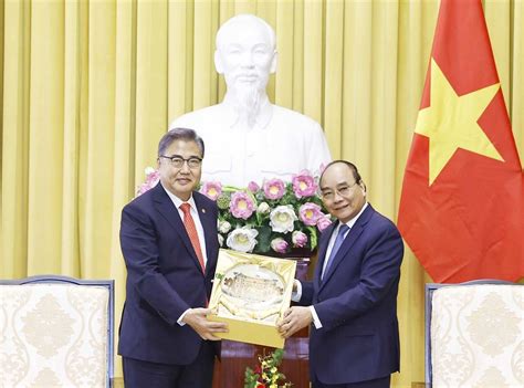 응웬 쑤언 푹 Nguyễn Xuân Phúc 베트남 국가주석 박진 한국외교부 장관 접견