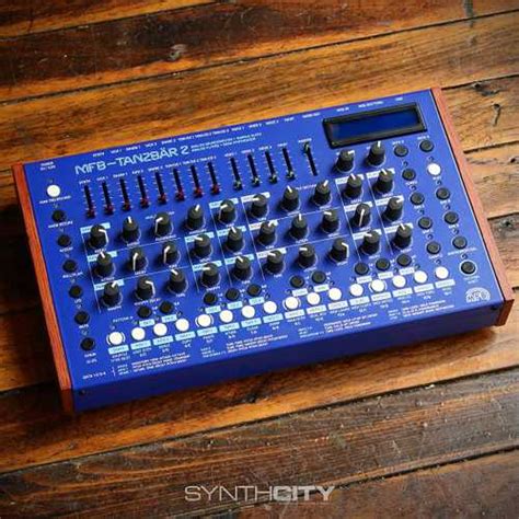 mfb tanzbär 2 analog drum computer bass synthesizer hybrid drums