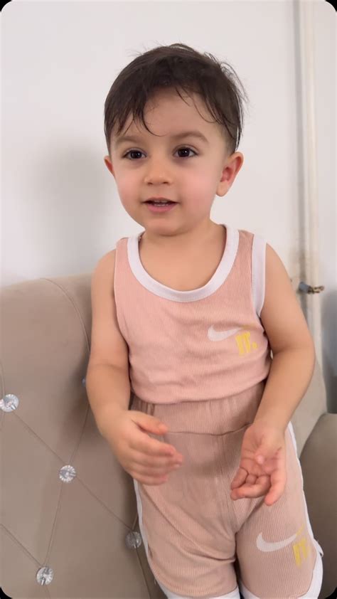 ‎آریا قریشی لایف استایل طنز‎ ‎بفرست برای داییت و بهش بگو😍 دور