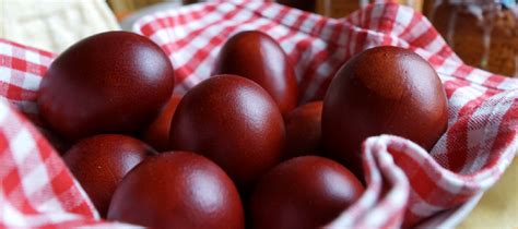 სანამ კვერცხების შეღებვას დაიწყებთ ჯერ ამ რჩევებს გაეცანით იდეალური ფერის ძველებური საიდუმლო