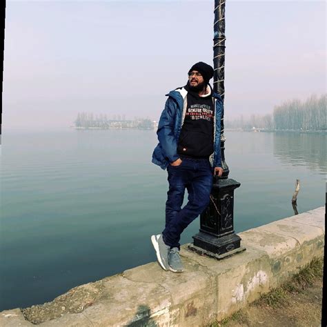 Ritik Pathak Information Technology Recruiter Intone Networks Inc Linkedin