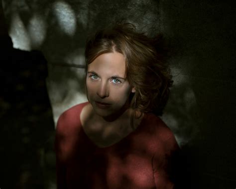 Coline Marescaux Marché De La Poésie