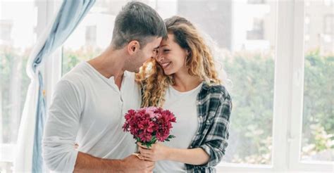 30 Surefire Signs Of True Love From A Man You Cant Ignore