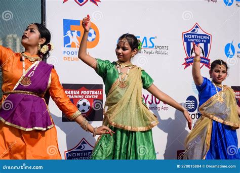 Indian Bharatanatyam Dancers Editorial Image 29351856