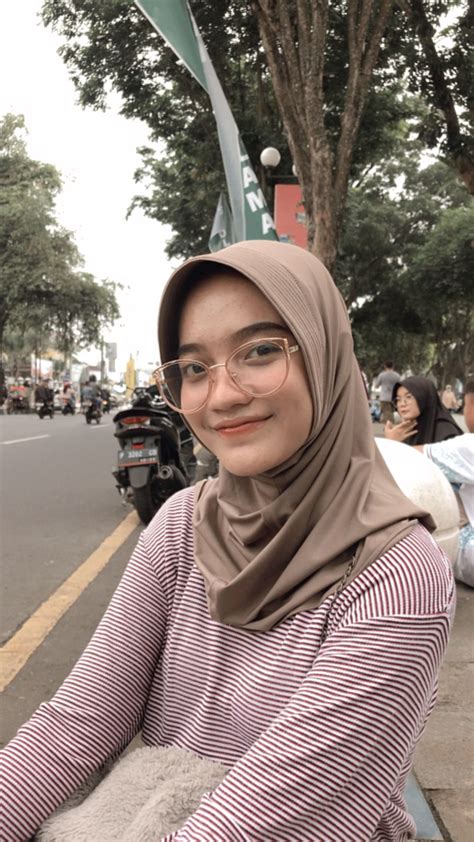 Pin Di Yang Saya Simpan Gaya Hijab Gaya Remaja Gadis Berjilbab