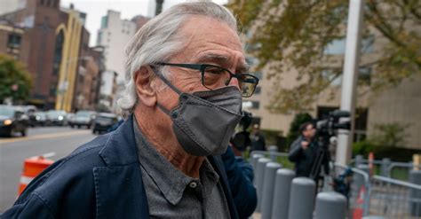 Jury Awards 12 Million To Robert De Niros Former Assistant In Gender