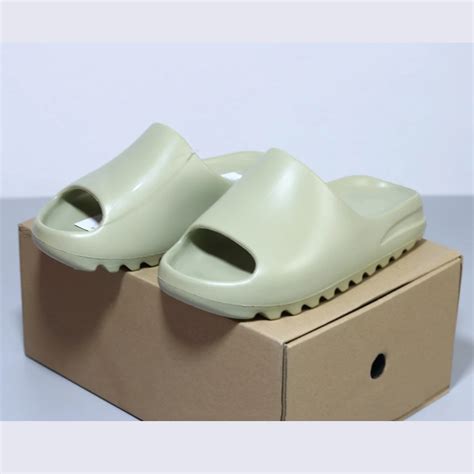 Factory Wholesale Good Quality Eva Slides For Men Woman Brown Slides Yezzy Slides Slippers Buy