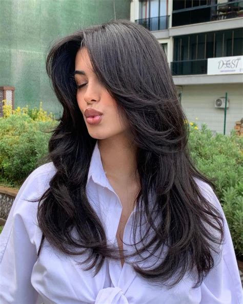 30 Cute Korean Wispy Bangs Long Hairstyles — Soft Layered Haircut