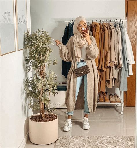 Beige Nude Brown White Are My All Time Favs They Look Same But Are Different Cardigan